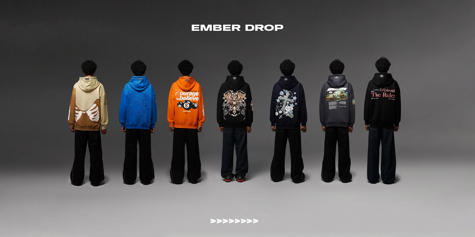 HOODIES & SWEATSHIRTS